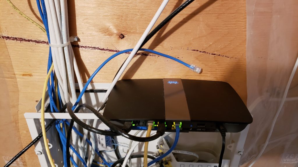 Re-purposing old embedded Linux Routers as VLAN breakout boxes - The ...